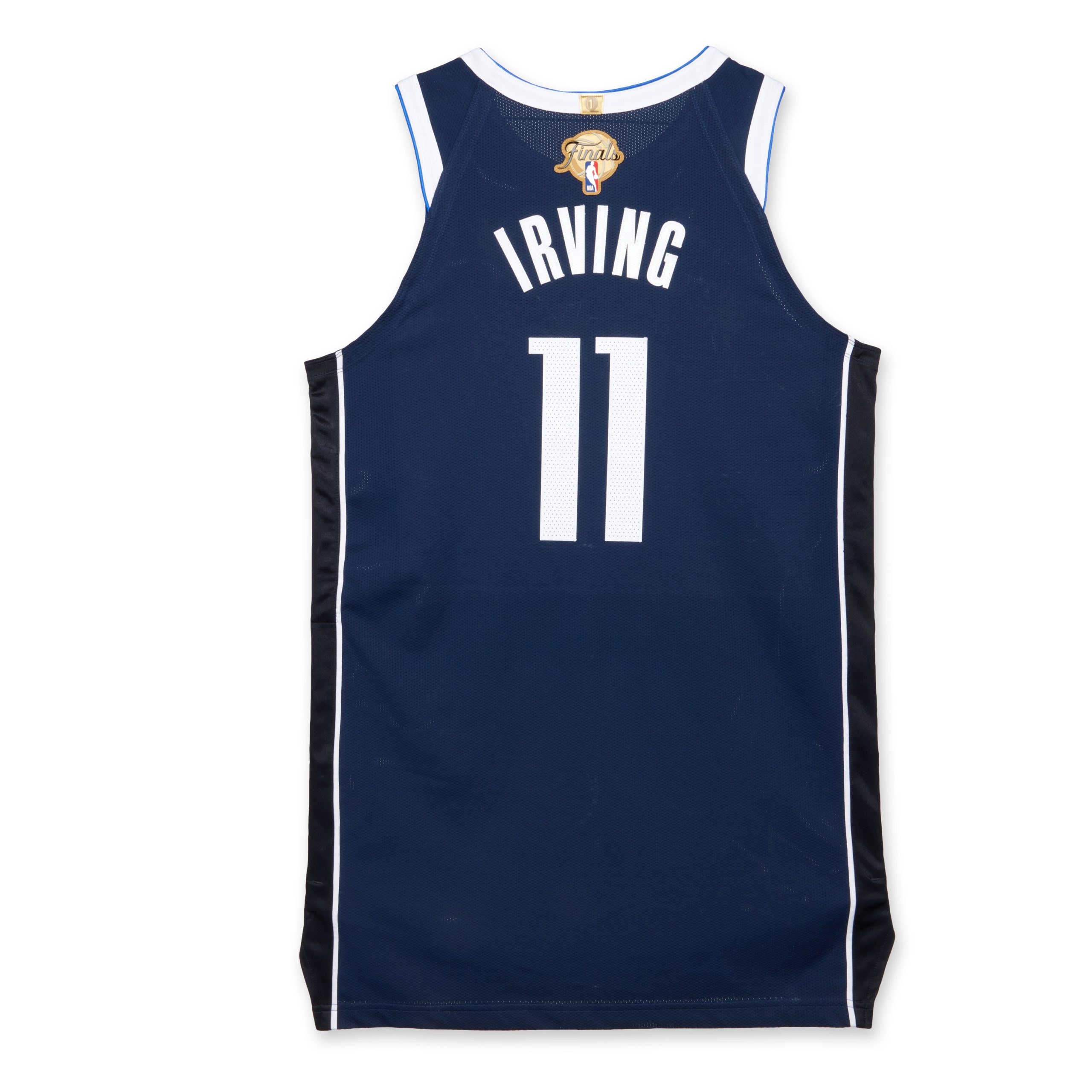 BREAKING: Dallas Mavericks Top Super Star Kyrie Irving Signs